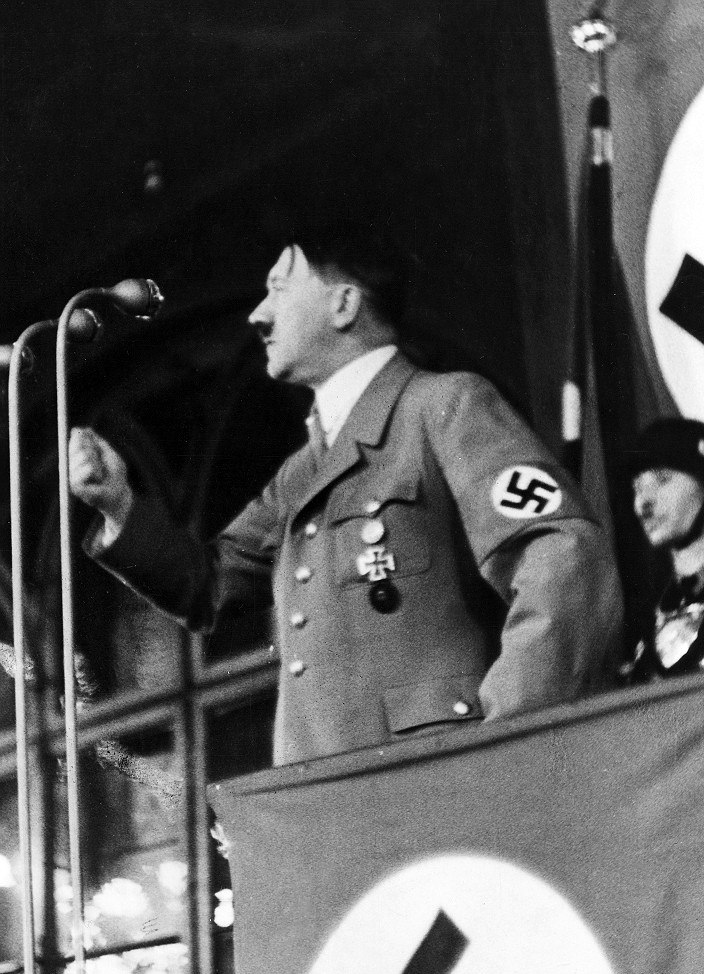 Der Führer spricht!